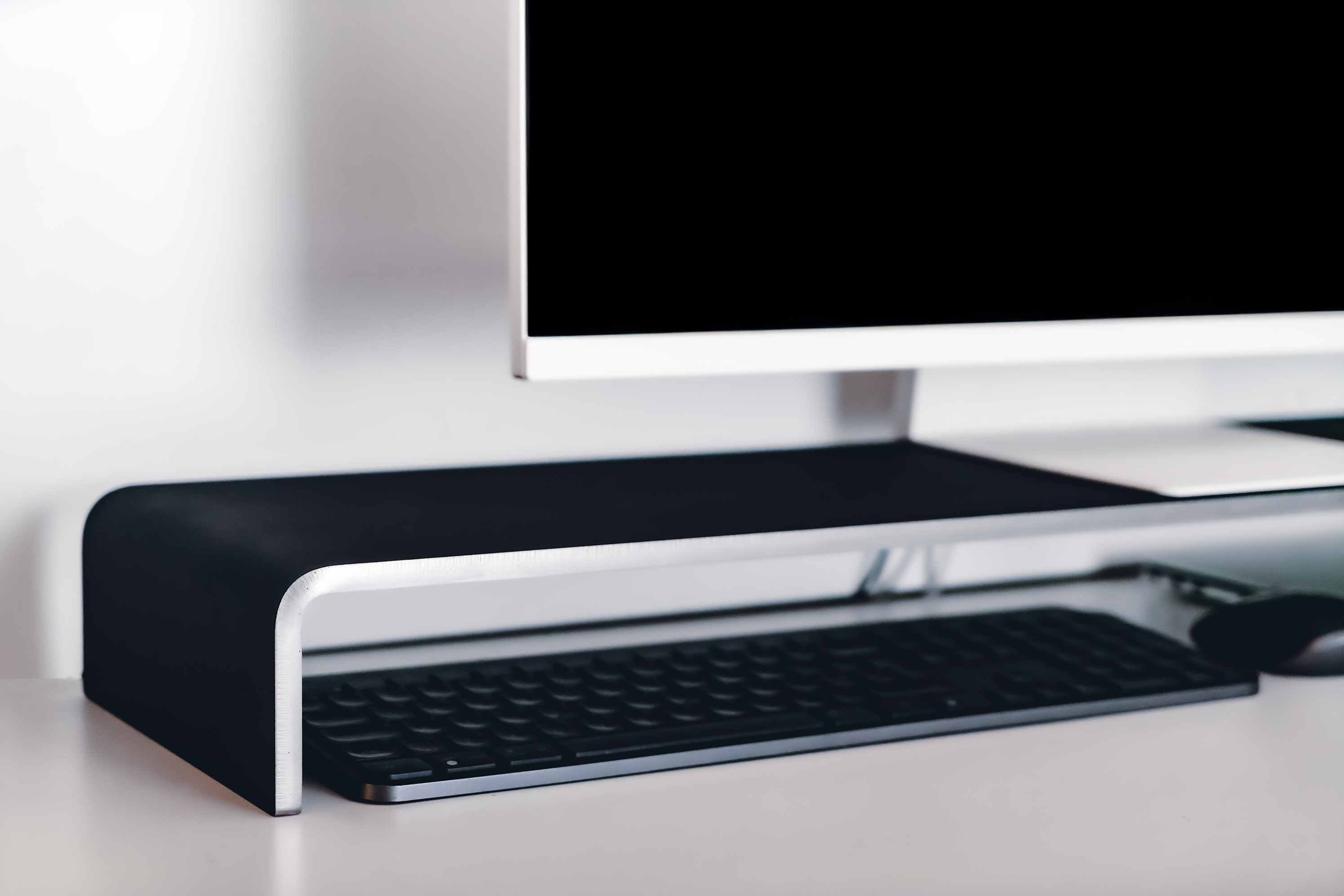 Heavy-Duty Dual Monitor Riser– B E N T