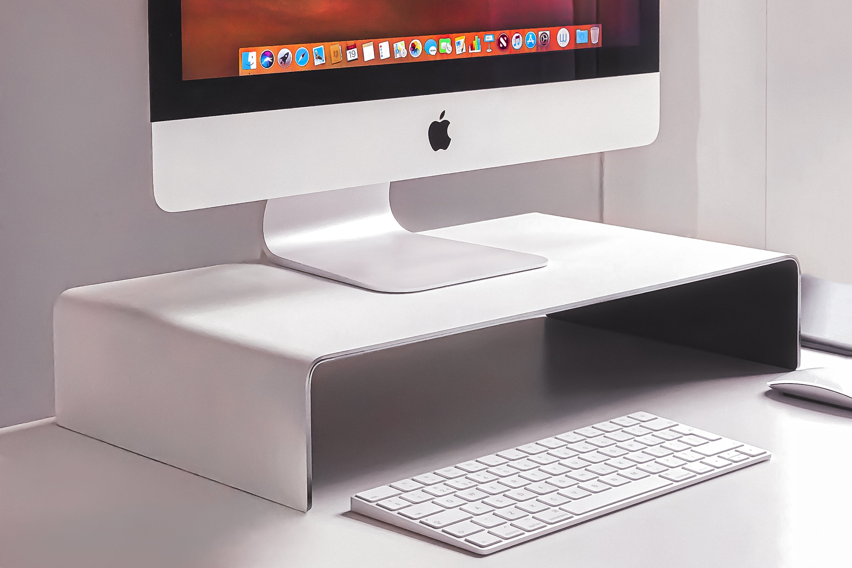 Steel Monitor stand– B E N T